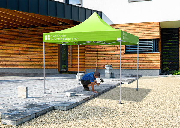 Weatherproof, robust work tents for crafts, trades & construction sites ...